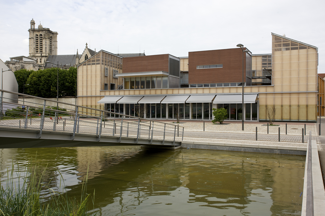 Résidence Les Courtines - CROUS de REIMS